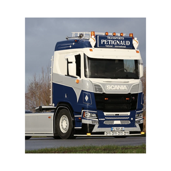 Lastbilsstyling - Exteriör styling till lastbil - Pgtech